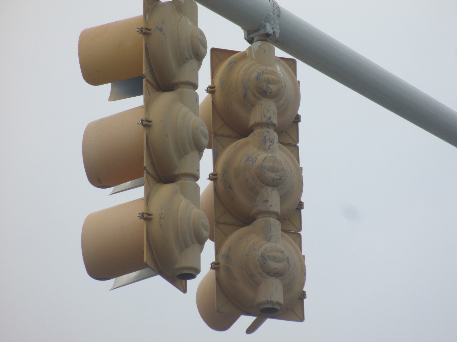 File:Square-door Econolite Bulls-eye traffic lights.jpeg - HighwayWiki File:Square-door Econolite Bulls-eye traffic lights.jpeg - HighwayWiki