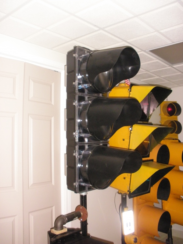 Intelight ESB, Front Angle